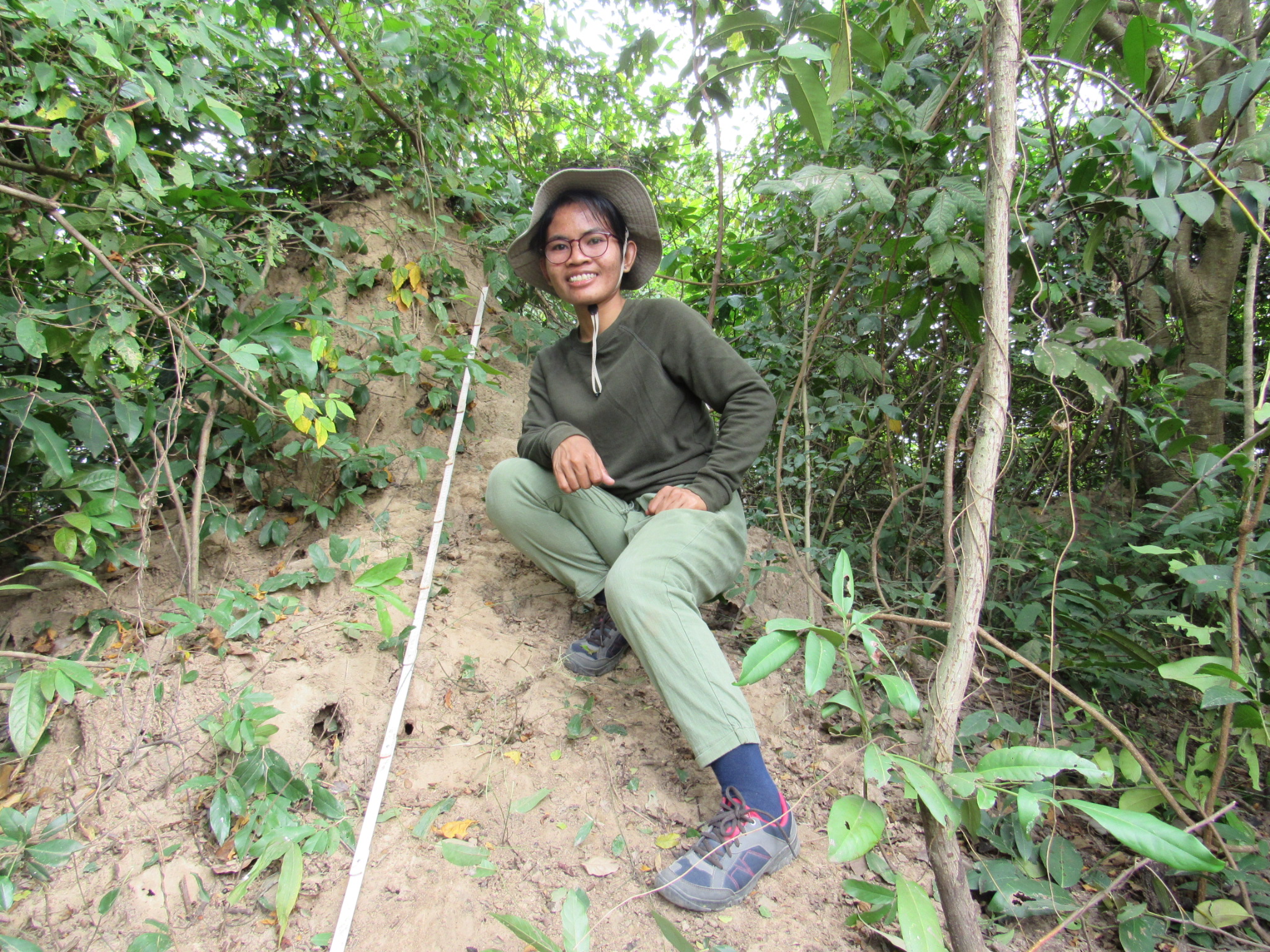 Ratha MUON : FEST : Fonctionnement Ecologique des Sols Tropicaux et Tempérés